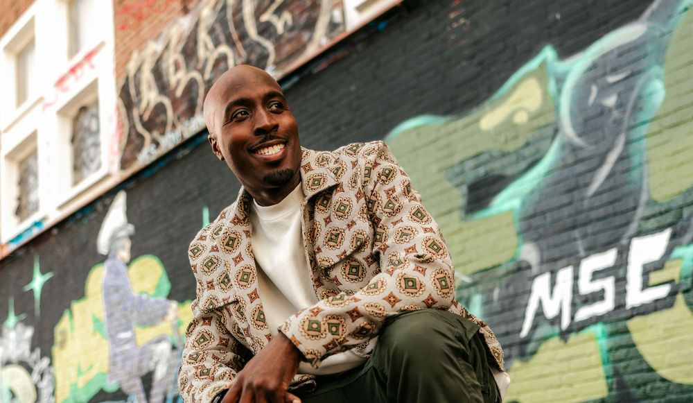 FunX-dj Fernando Halman viert 15 jaar ochtendshow met 15 uur durende ...